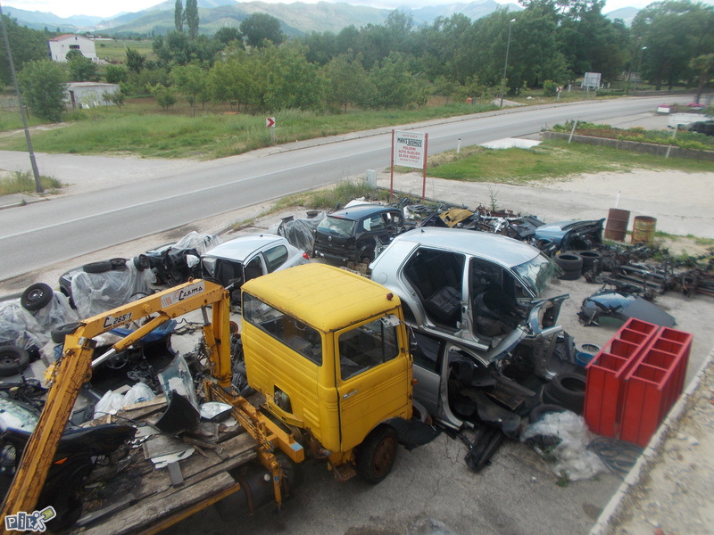 Polovni autodijelovi - Automobili u dijelovima - OLX.ba