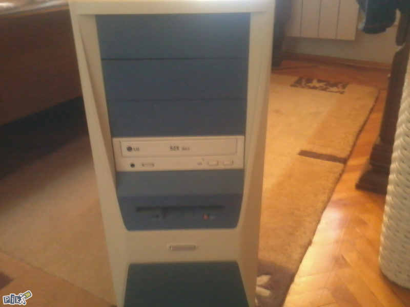 Dva Desktop Kuciste - Desktop Računari - OLX.ba